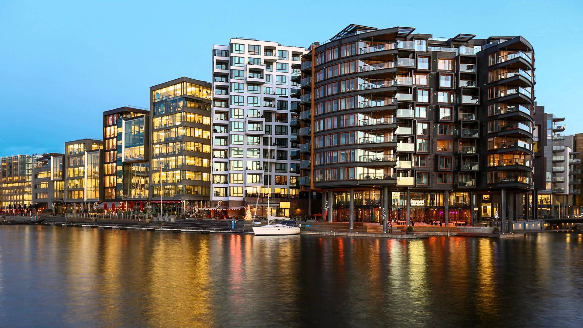 Get to know Oslo: Tjuvholmen | OURWAY Tours